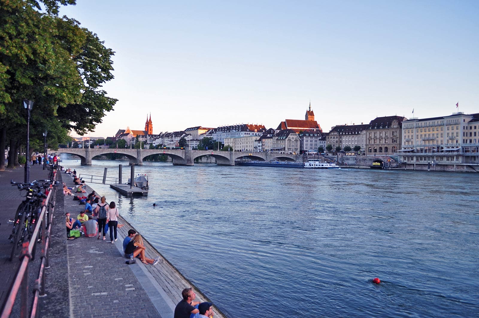 Stedentrip Basel: zomers Basel | WAT ZIJ ZEGT